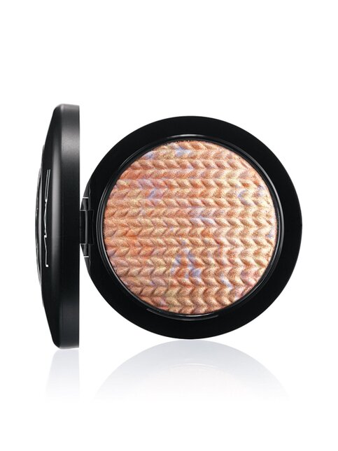 LIGHTSCAPADE MAC Mineralize Skinfinish -korostuspuuteri 10 g |10 g ...